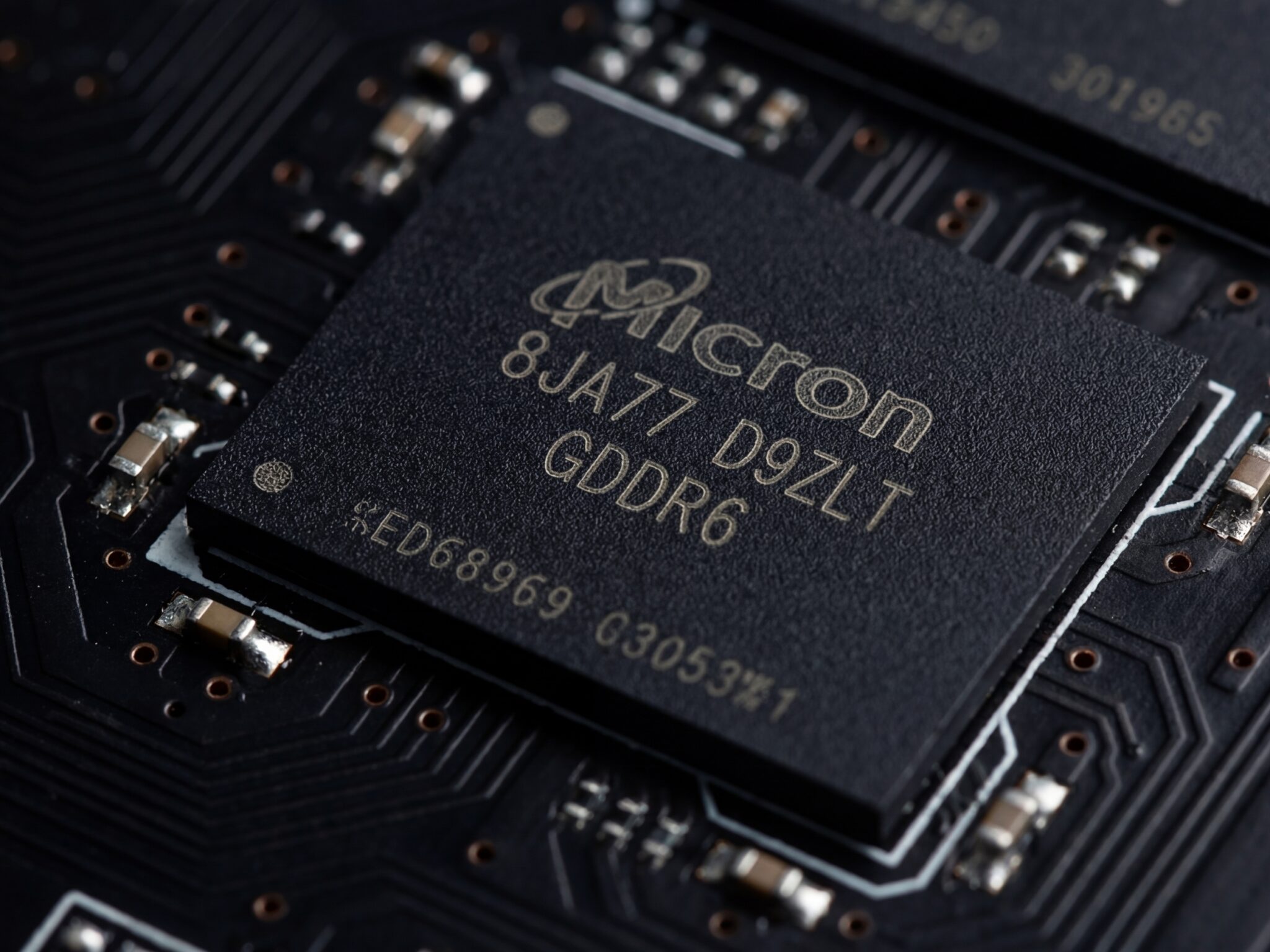 GPU VRAM Not Enough? Free Ways to Fix Memory Bottlenecks - Giga Screens